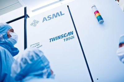 NXT-platform ASML loopt uit - High-Tech Systems Magazine